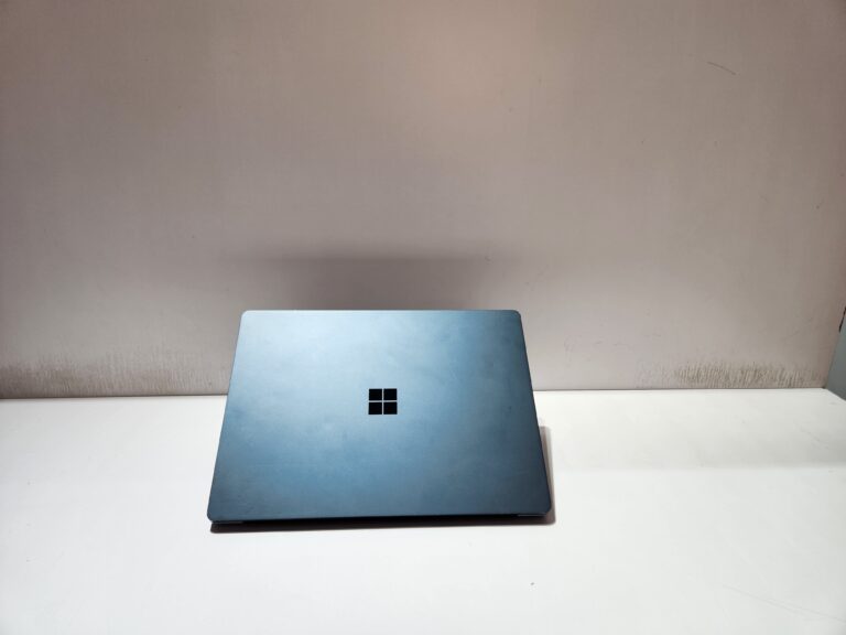 Microsoft Surface Laptop 1769 | Intel Core i7 @2.5GHz | 7th Gen | 8GB ...