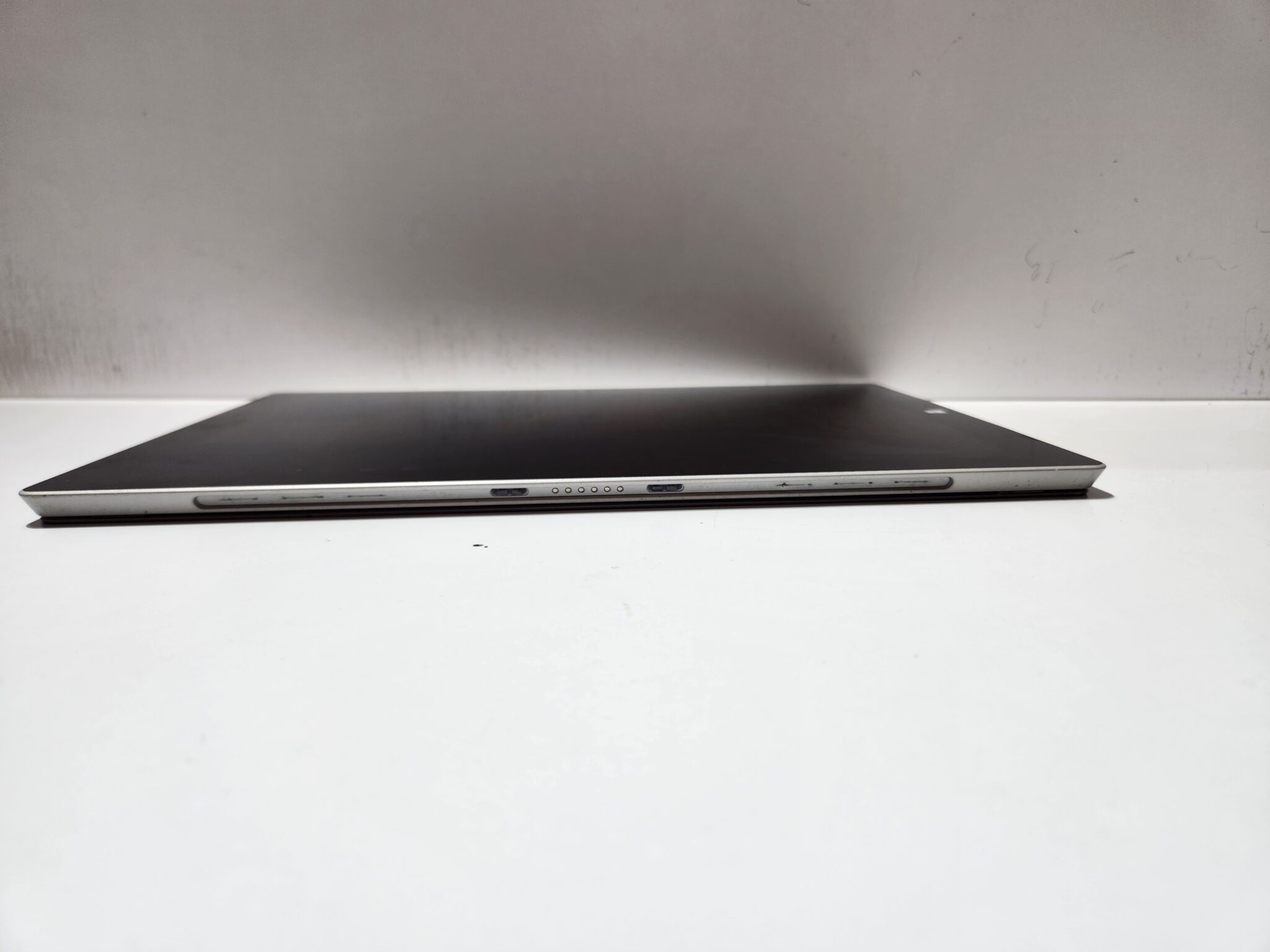 Microsoft Surface Pro 4 1724 | Intel Core i7 | 6th Gen | 2.2 GHz | 16GB ...