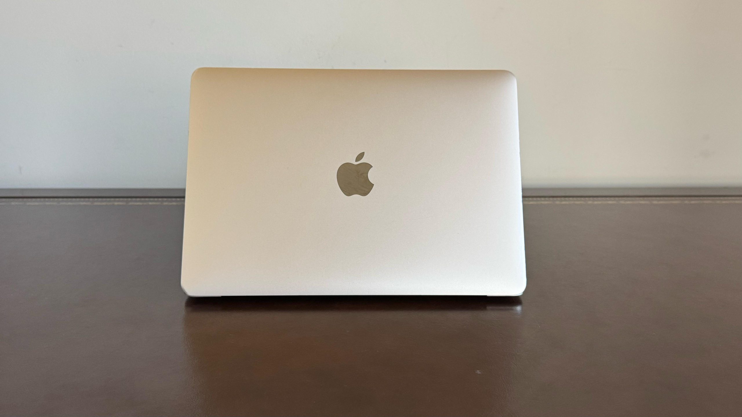 2017 MacBook Pro | 12-inch | i5 @ 1.2 GHz | 8GB RAM | 256GB SSD - Ryan ...