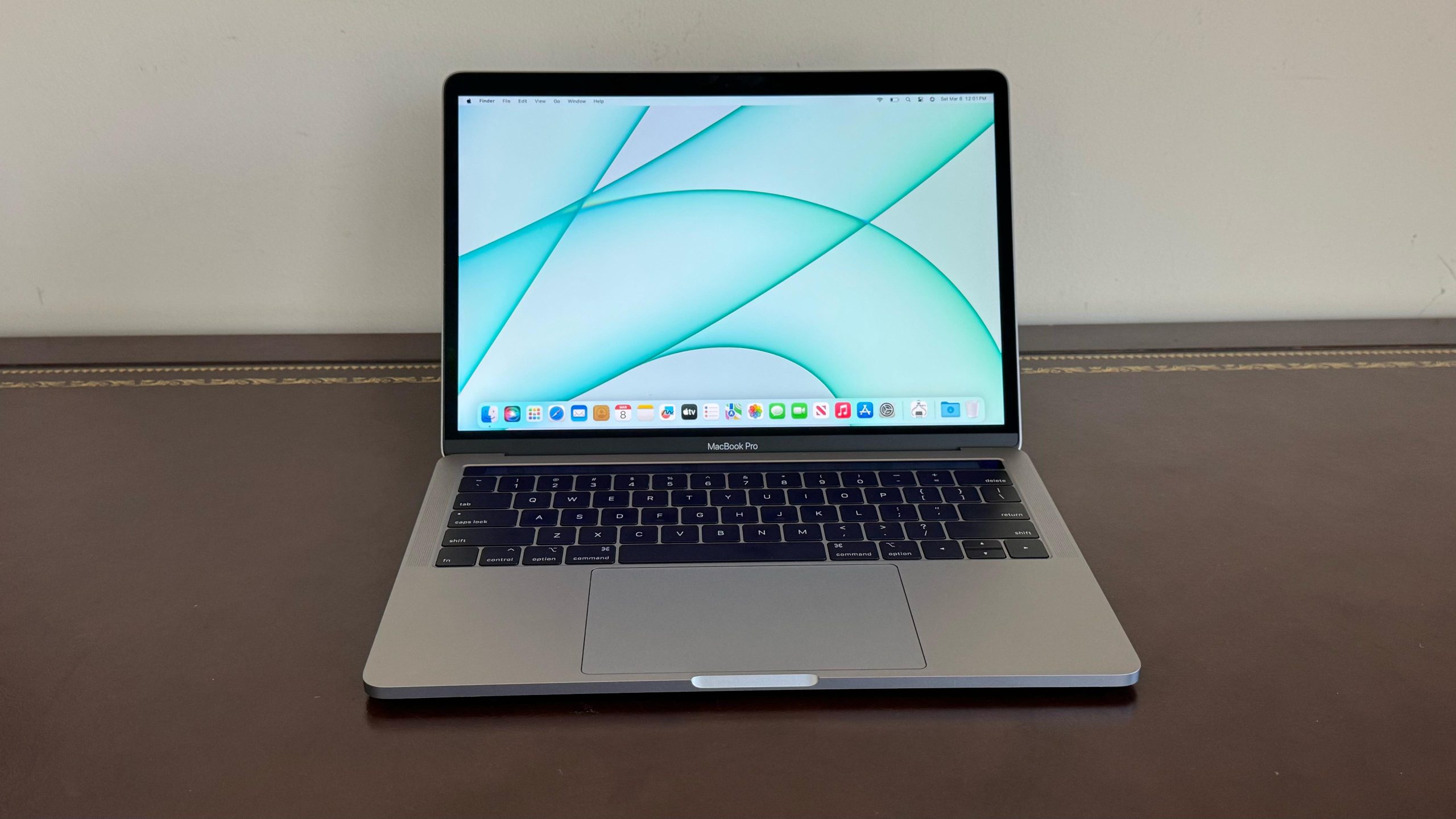 Apple MacBook Pro 2019 13 inch Intel Core I5 2 0GHz 8GB RAM Apple MacBook Pro 2019 13 inch Intel Core I5 2 0GHz 8GB RAM