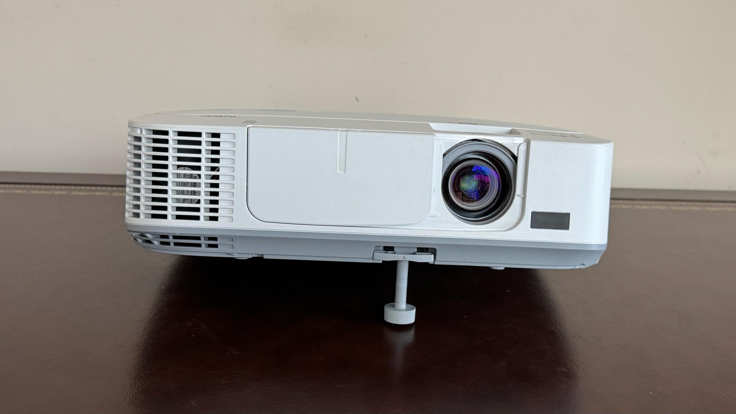 NEC NP-M311X HD 1080p 3LCD Projector | 3100 Lumens | Wireless - Ryan ...